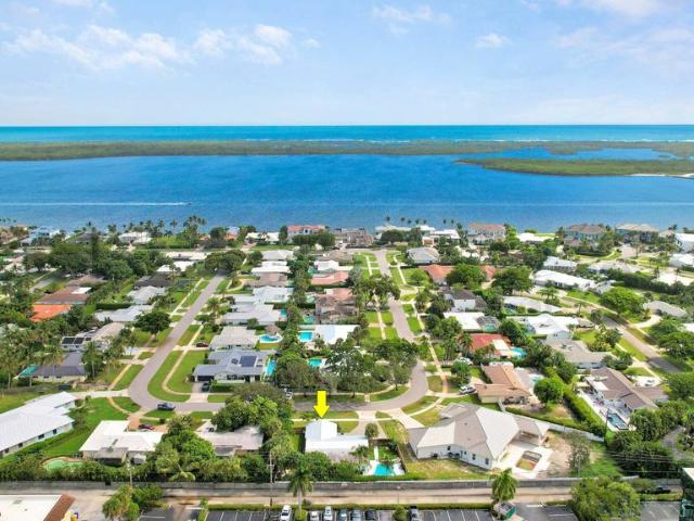 4 bedroom luxury Villa for sale in North Palm Beach, Florida