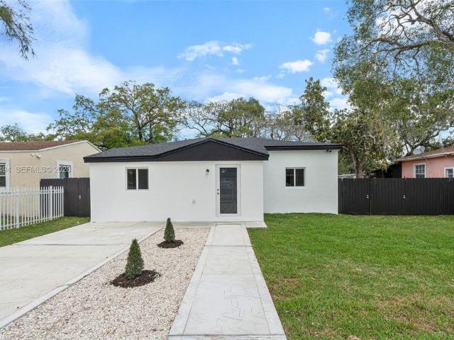4 bedroom luxury Villa for sale in Opa locka North historical, Florida