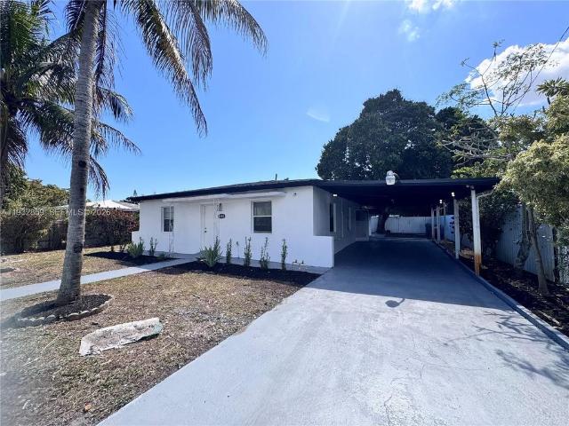 4 bedroom luxury Villa for sale in Opa locka North historical, United States