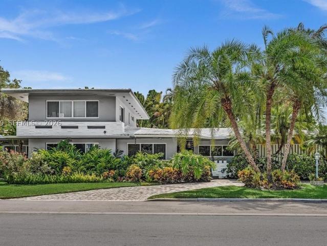 4 bedroom luxury Villa for sale in Bay Harbor Islands, Florida