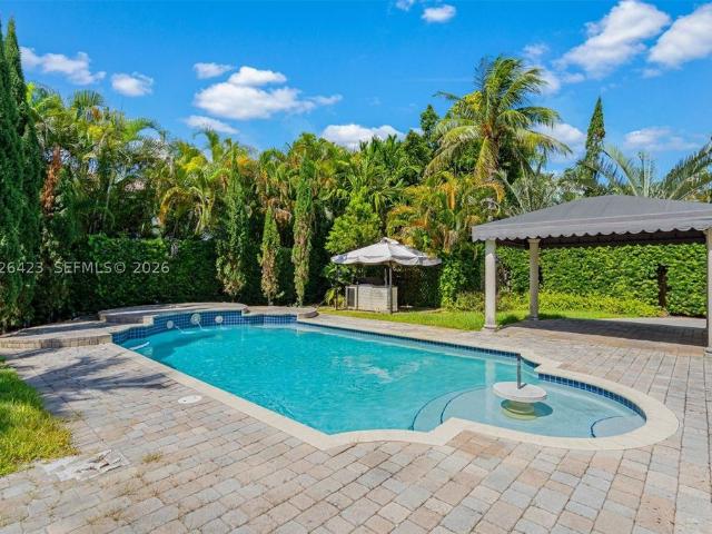 4 bedroom luxury Villa for sale in Biscayne Park, United States