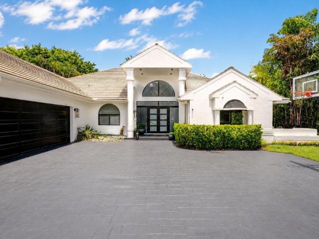 4 bedroom luxury Villa for sale in Boca Raton, Florida