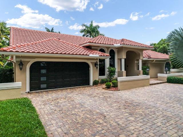 4 bedroom luxury Villa for sale in Boca Raton, Florida