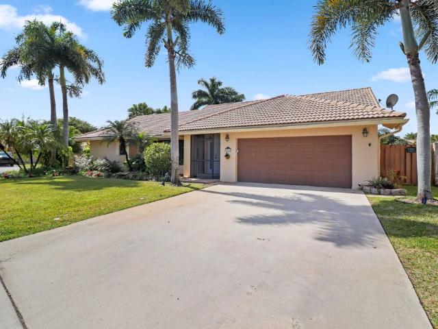 4 bedroom luxury Villa for sale in Boynton Beach, Florida