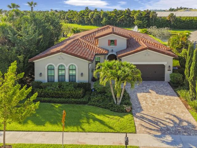 4 bedroom luxury Villa for sale in Boynton Beach, Florida