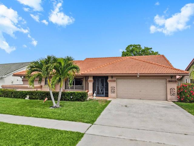 4 bedroom luxury Villa for sale in Boynton Beach, Florida