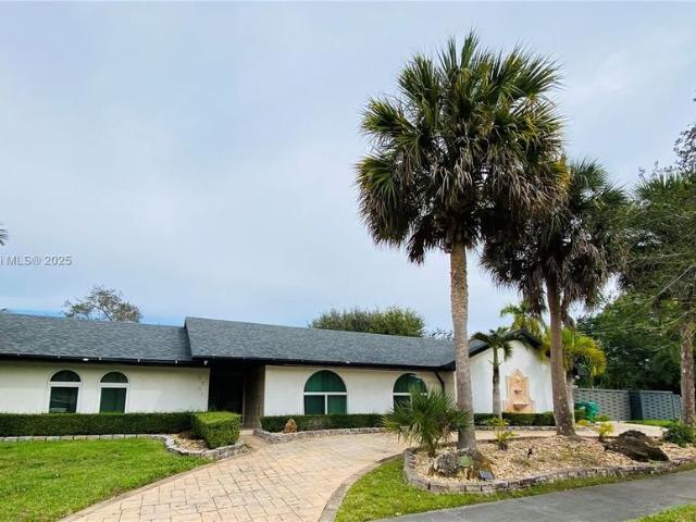 4 bedroom luxury Villa for sale in Cutler Bay, Florida