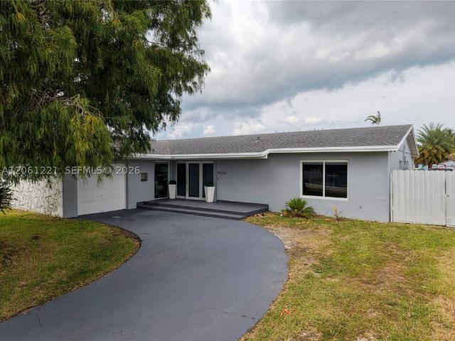 4 bedroom luxury Villa for sale in Cutler Bay, Florida