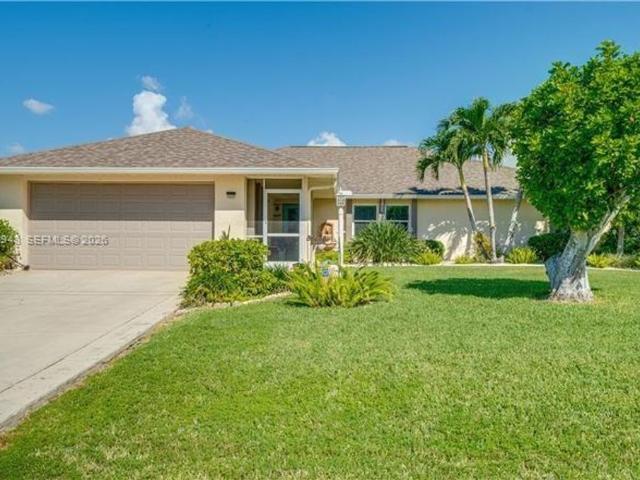 4 bedroom luxury Villa for sale in Cape Coral, Florida