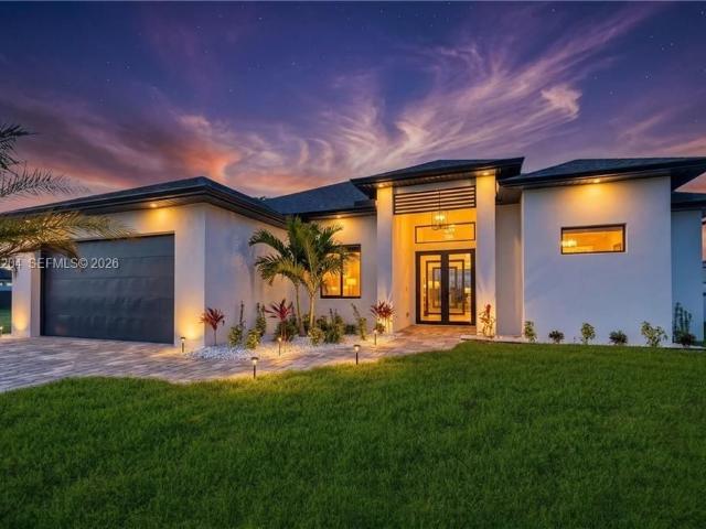4 bedroom luxury Villa for sale in Cape Coral, Florida
