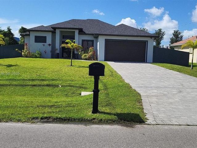 4 bedroom luxury Villa for sale in Cape Coral, Florida
