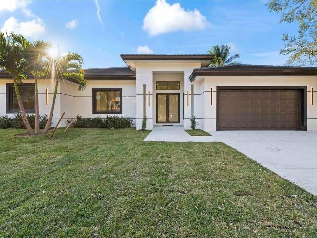 4 bedroom luxury Villa for sale in Coconut Creek, Florida