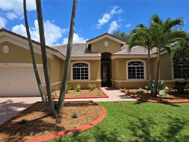 4 bedroom luxury Villa for sale in Cooper City, Florida