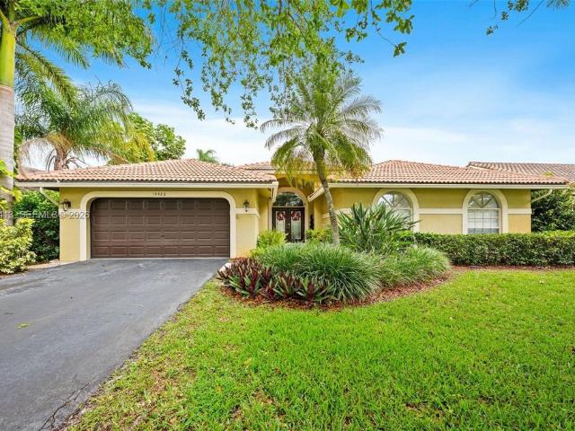 4 bedroom luxury Villa for sale in Coral Springs, Florida