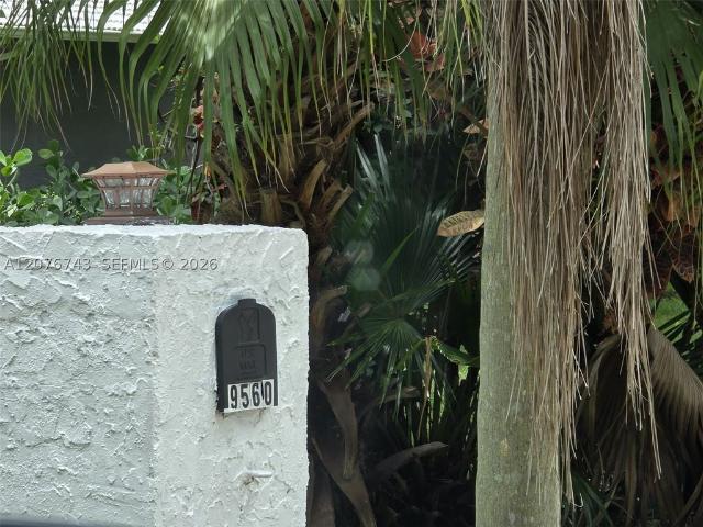 4 bedroom luxury Villa for sale in Coral Springs, Florida
