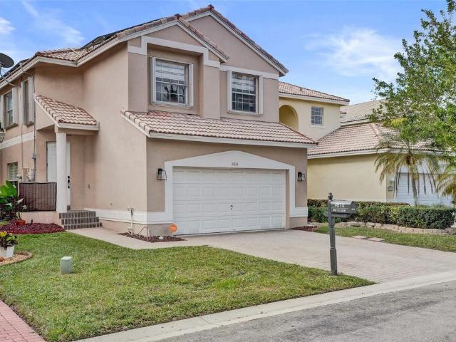 4 bedroom luxury Villa for sale in Coral Springs, Florida