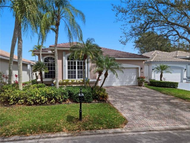 4 bedroom luxury Villa for sale in Coral Springs, Florida