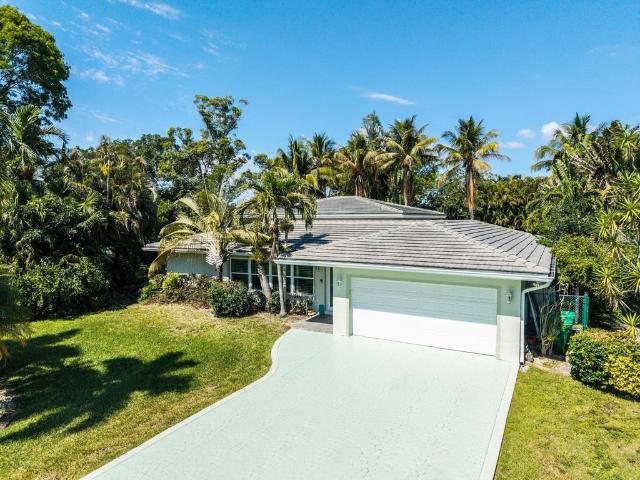 4 bedroom luxury Villa for sale in Davie, Florida