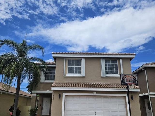 4 bedroom luxury Villa for sale in Davie, Florida
