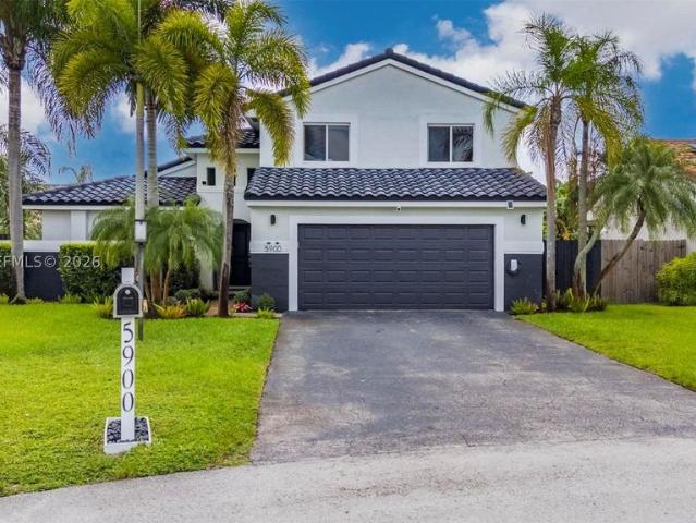 4 bedroom luxury Villa for sale in Davie, Florida