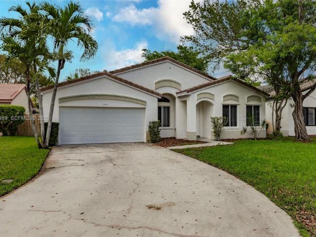 4 bedroom luxury Villa for sale in Davie, Florida