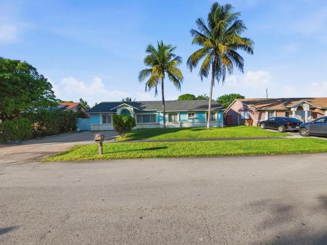 4 bedroom luxury Villa for sale in Deerfield Beach, Florida