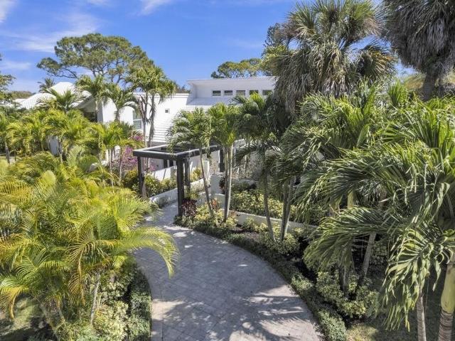 4 bedroom luxury Villa for sale in Delray Beach, Florida