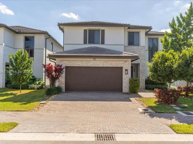 4 bedroom luxury Villa for sale in Doral, Florida