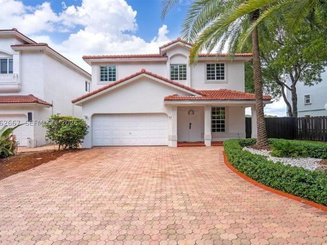 4 bedroom luxury Villa for sale in Doral, Florida