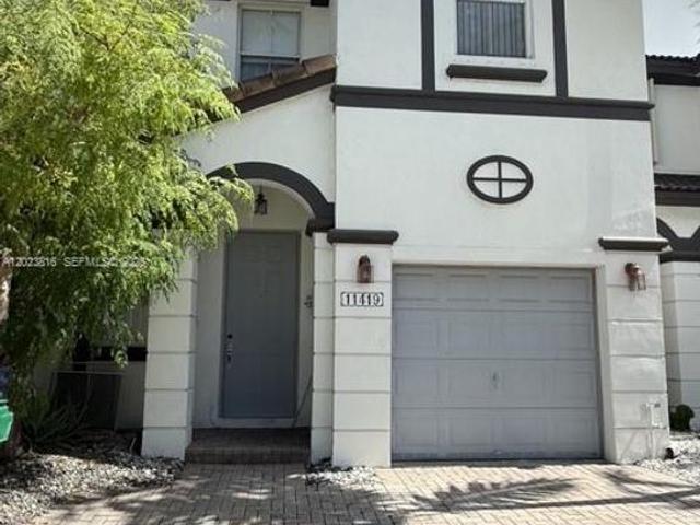 4 bedroom luxury Villa for sale in Doral, Florida