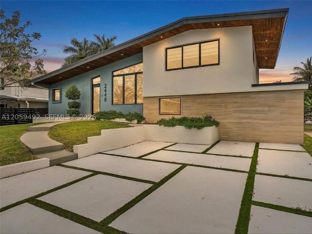 4 bedroom luxury Villa for sale in Fort Lauderdale, Florida