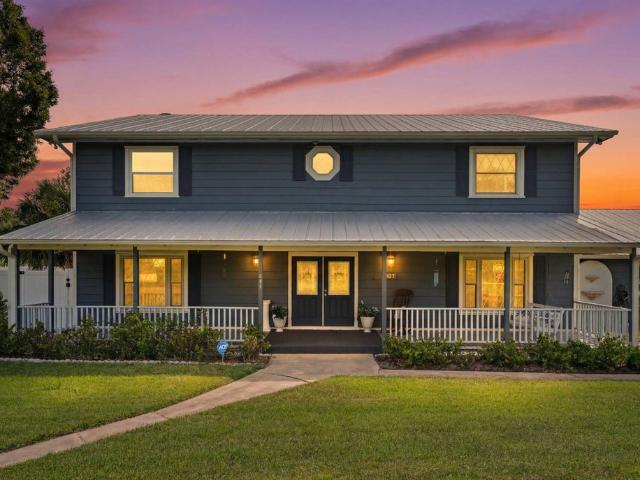 4 bedroom luxury Villa for sale in Fort Pierce, Florida