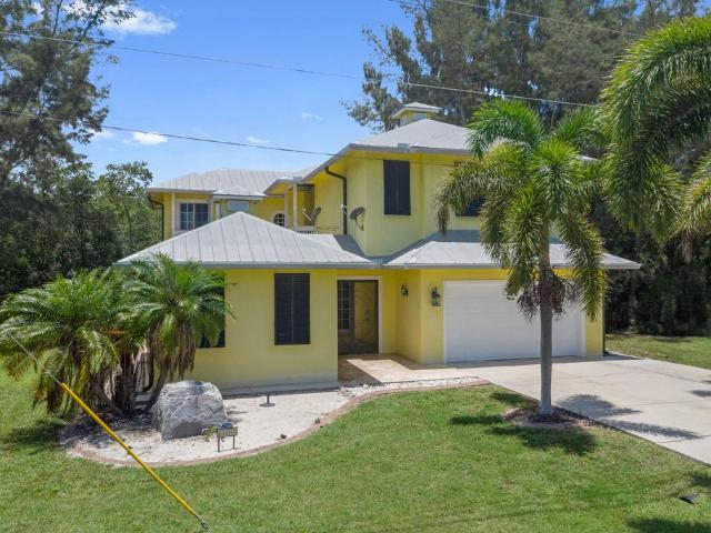 4 bedroom luxury Villa for sale in Fort Pierce, United States