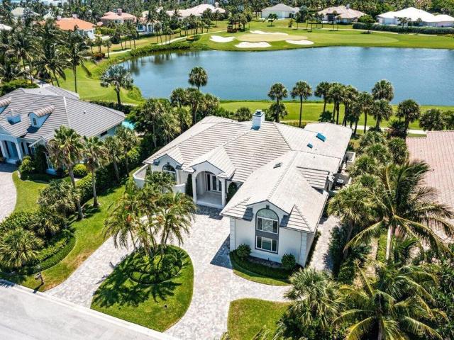 4 bedroom luxury Villa for sale in Hutchinson Island South, Florida