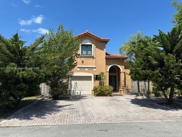 4 bedroom luxury Villa for sale in Hialeah, Florida