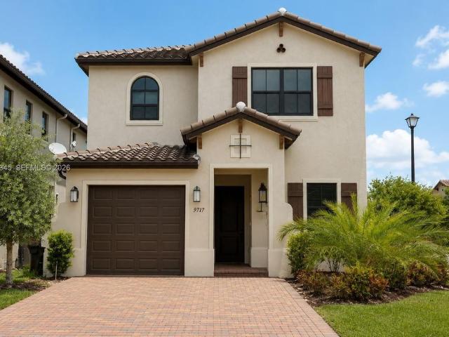 4 bedroom luxury Villa for sale in Hialeah, Florida