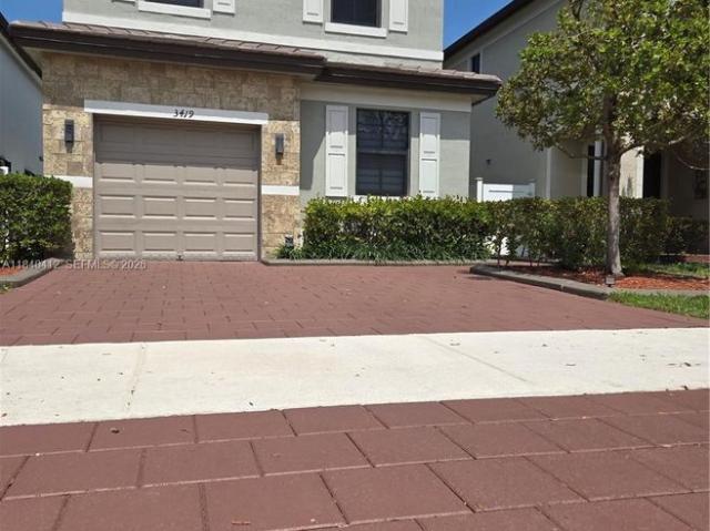 4 bedroom luxury Villa for sale in Hialeah, Florida
