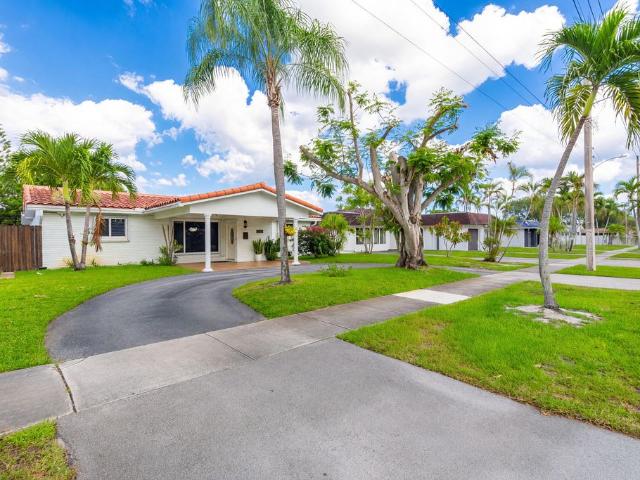 4 bedroom luxury Villa for sale in Hollywood, United States