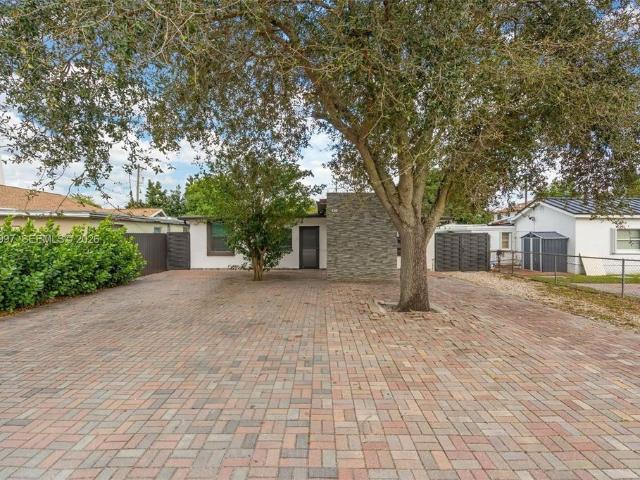 4 bedroom luxury Villa for sale in Hollywood, United States