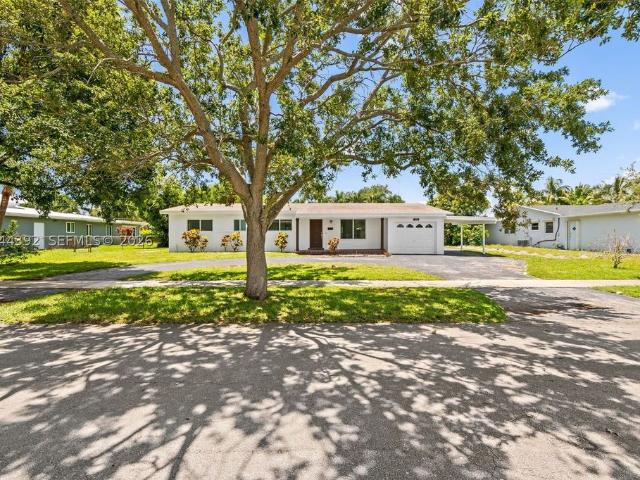 4 bedroom luxury Villa for sale in Hollywood, United States