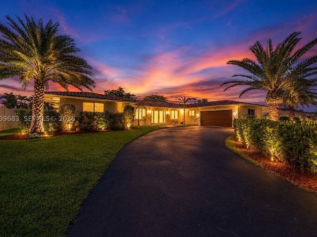 4 bedroom luxury Villa for sale in Hollywood, Florida