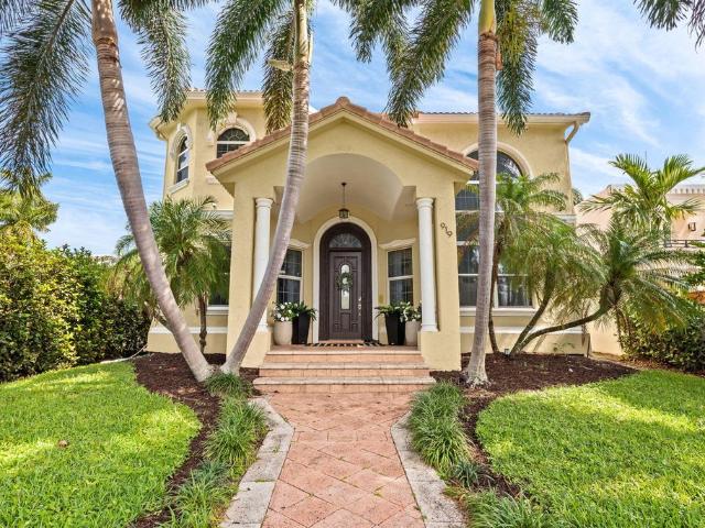 4 bedroom luxury Villa for sale in Hollywood, Florida