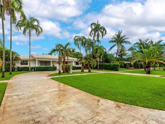 4 bedroom luxury Villa for sale in Hollywood, Florida
