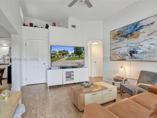 4 bedroom luxury Villa for sale in Hollywood, Florida