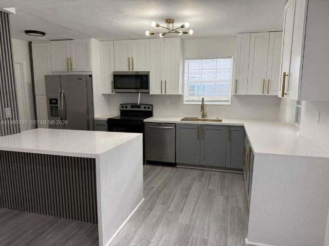 4 bedroom luxury Villa for sale in Hollywood, Florida