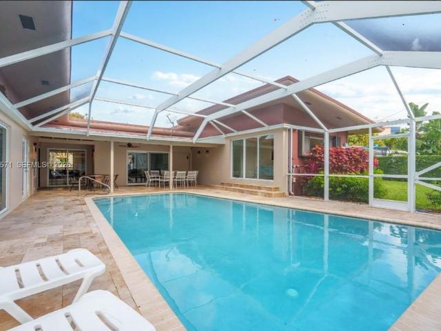 4 bedroom luxury Villa for sale in Hollywood, Florida