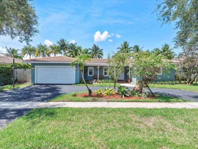 4 bedroom luxury Villa for sale in Hollywood, Florida