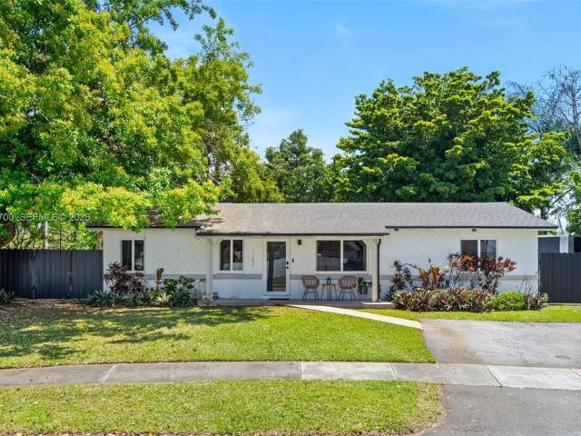 4 bedroom luxury Villa for sale in Homestead, Florida