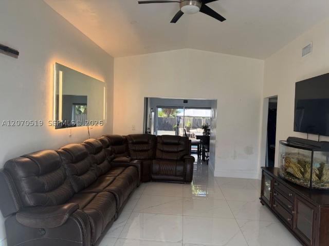 4 bedroom luxury Villa for sale in Homestead, Florida