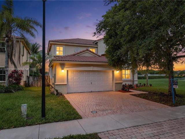 4 bedroom luxury Villa for sale in Homestead, Florida